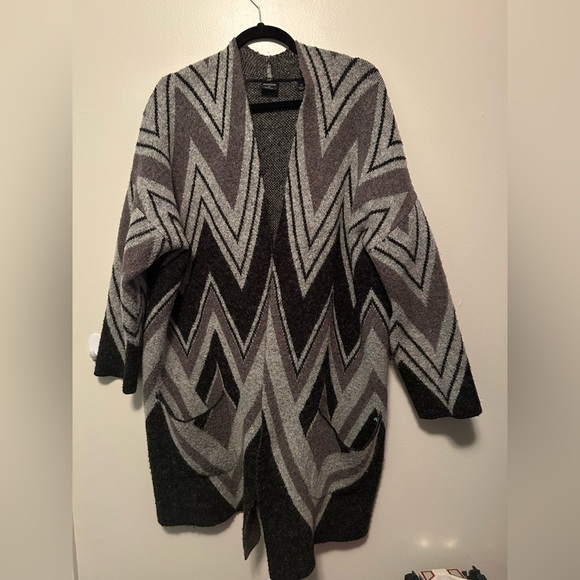 Cyrus | Sweaters | Cyrus Black And Gray Chevron Cardigan | Poshmark